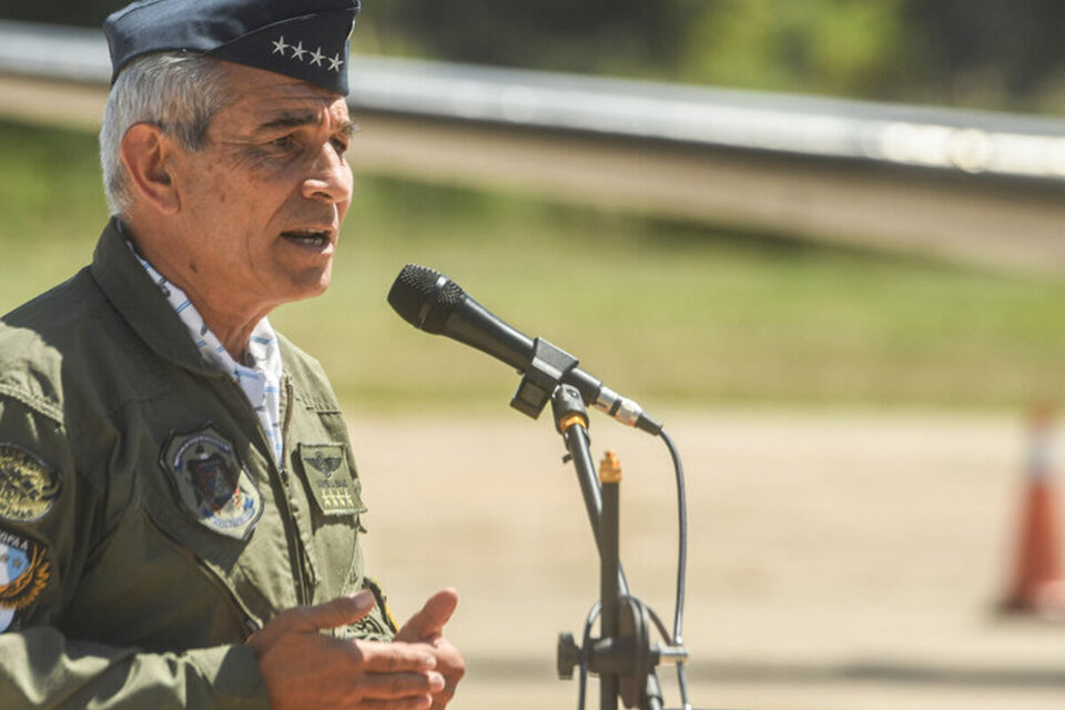 Rechazo a la designación de Carlos Presti como jefe del Ejército ...