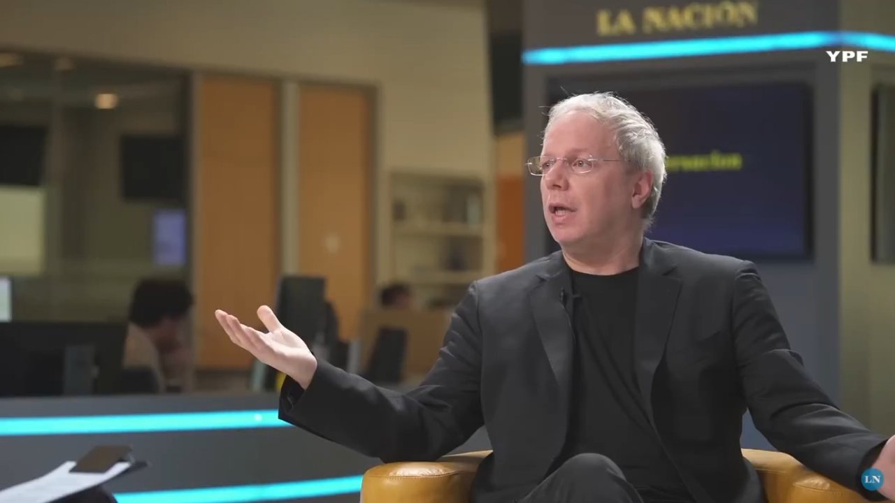 La inverosímil explicación que dio Nik de por qué lo acusan de copiar ...
