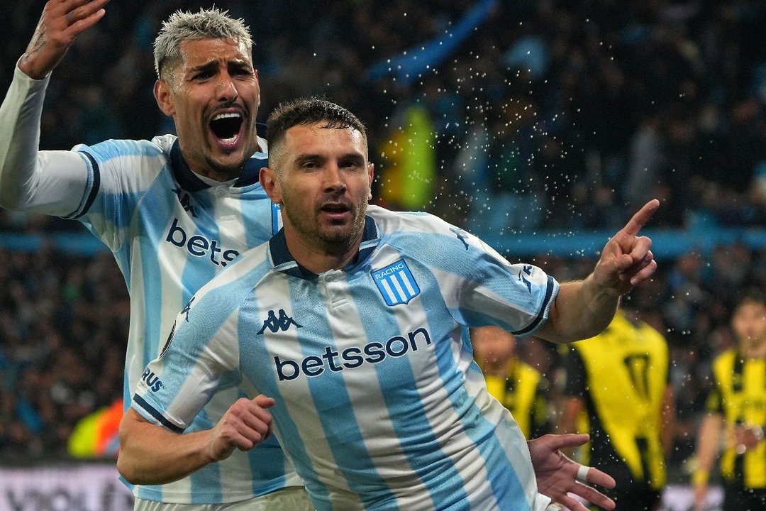Video: El gol récord de Adrián “Maravilla” Martínez en Racing frente a ...