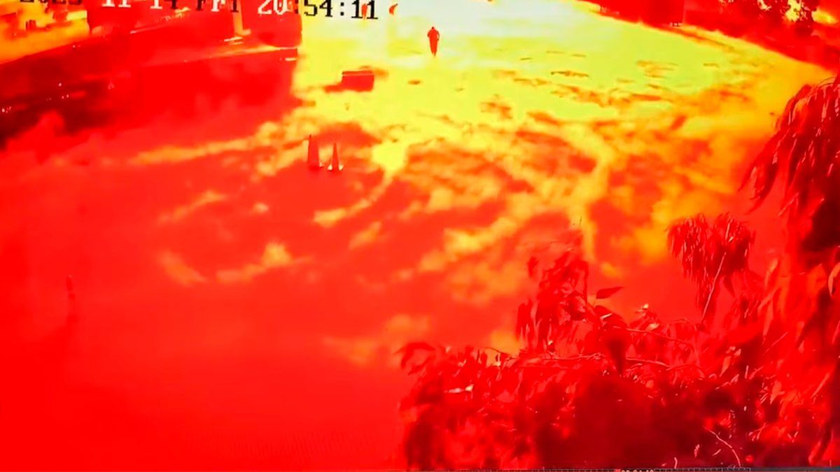 Sacude todo: El video del momento exacto de la explosión en Ezeiza que ...
