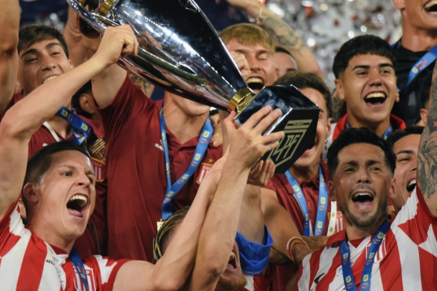 Muslera, tras el título de Estudiantes: "No era mi idea venir para ...