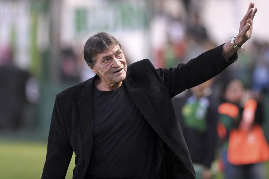 “Vamos a poner dos micros”: la graciosa frase de Julio César Falcioni ...